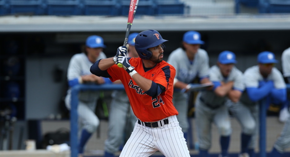 Matthew Kanfer Swings into his Third Year as a Wave - Pepperdine Graphic