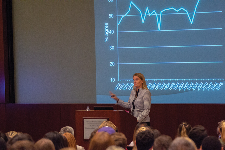 Professor Discusses the Good and Bad of the iGen Generation ...