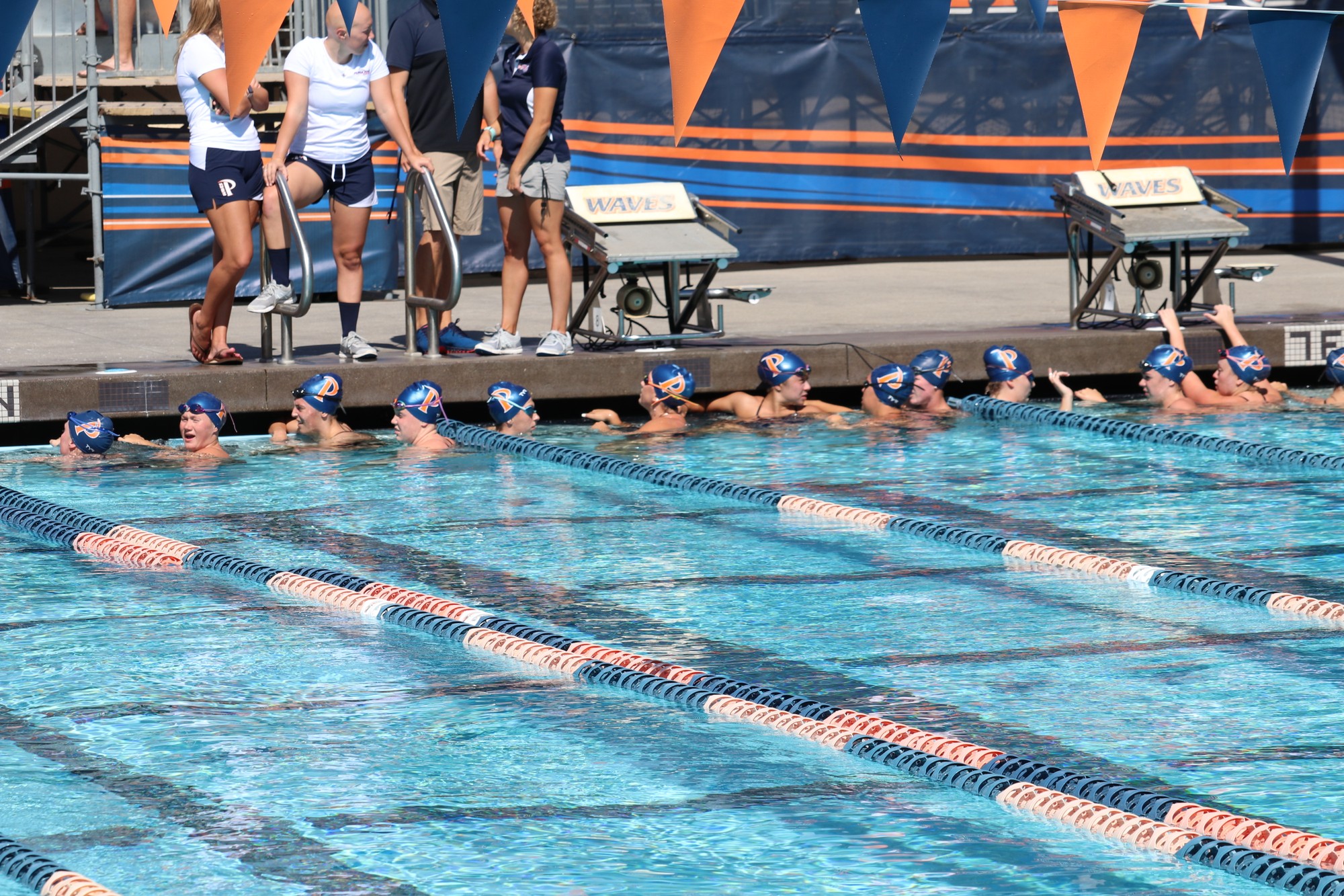 Waves Swim and Dive Kicks Off Season - Pepperdine Graphic