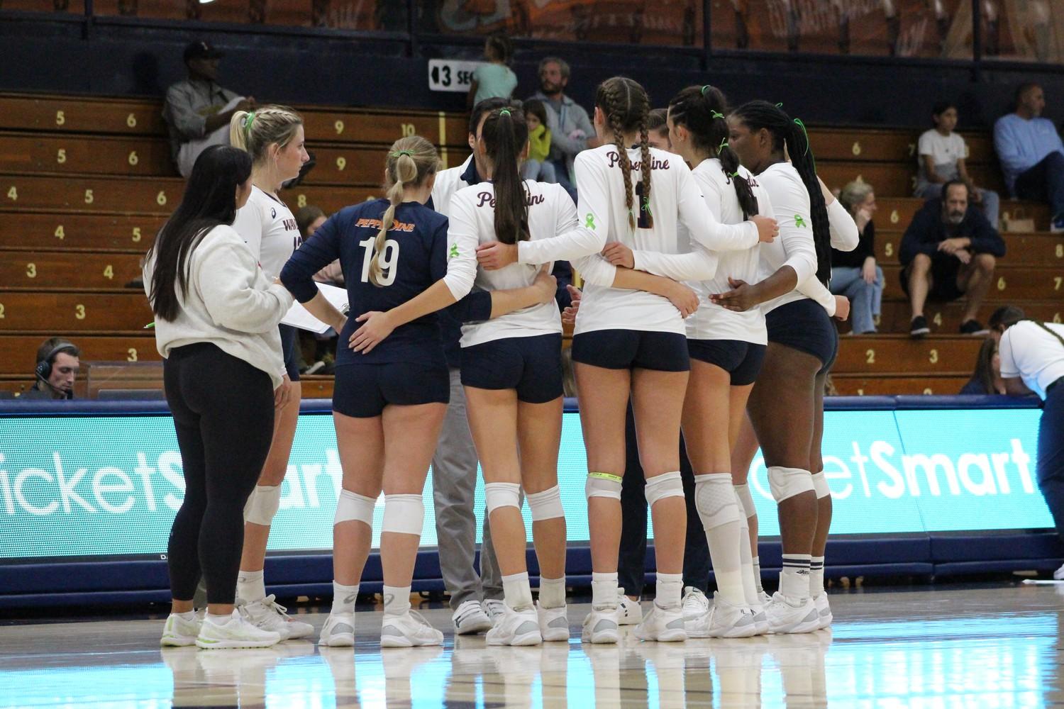Women's Volleyball Falls to PCH Cup Rival Loyola Marymount - Pepperdine Graphic